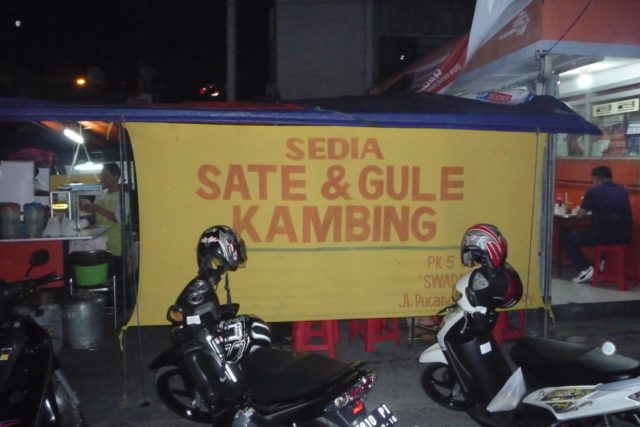5 Tempat Makan Sate Kambing Tersohor di Surabaya | 1001malam